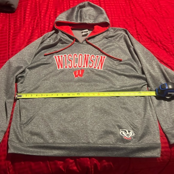 Knights Apparel | Shirts | Wisconsin Badgers Hoodie | Poshmark